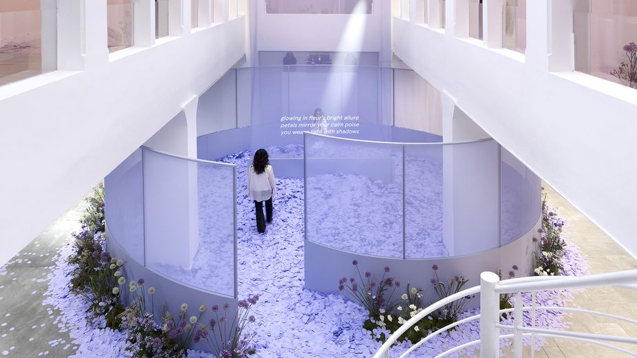 LSN : Daily Signals : Glossier unveils immersive experience for Fleur fragrance launch in Paris