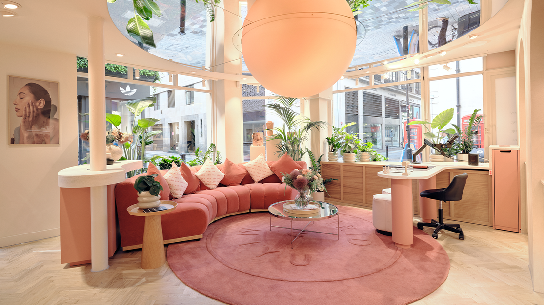 LSN : Daily Signals : Inside Seen Studios’ House of Astrid & Miyu